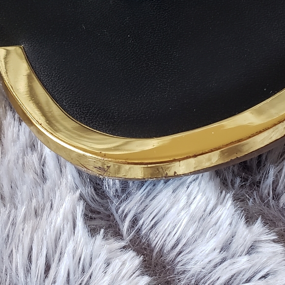 Mossimo Supply Co. | Shoes | Mossimo Supply Co Metallic Gold Toe Thong ...